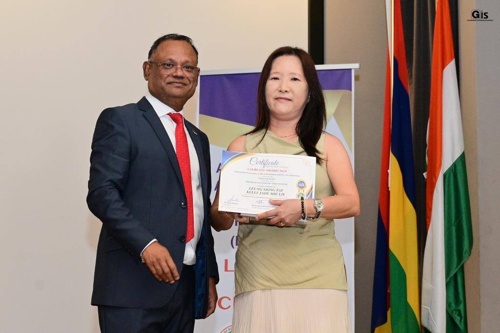An award ceremony, organised by the Association of Alliance Club ...