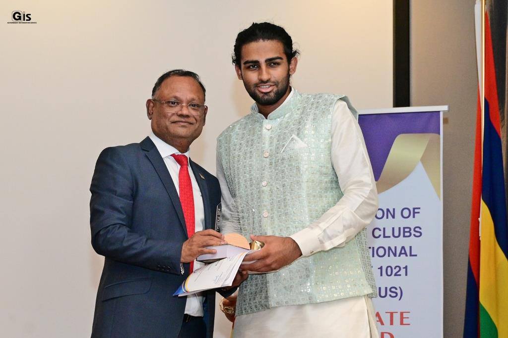 An award ceremony, organised by the Association of Alliance Club ...