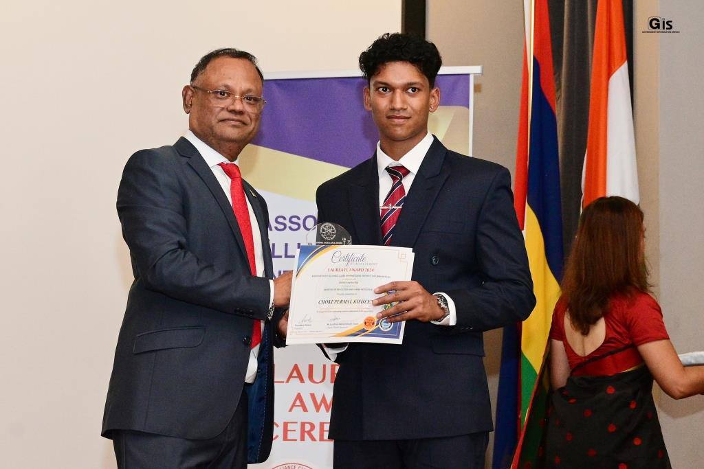 An award ceremony, organised by the Association of Alliance Club ...