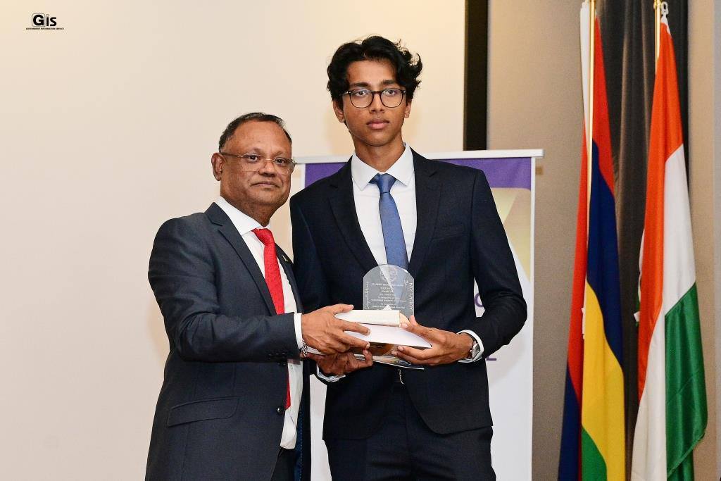 An award ceremony, organised by the Association of Alliance Club ...